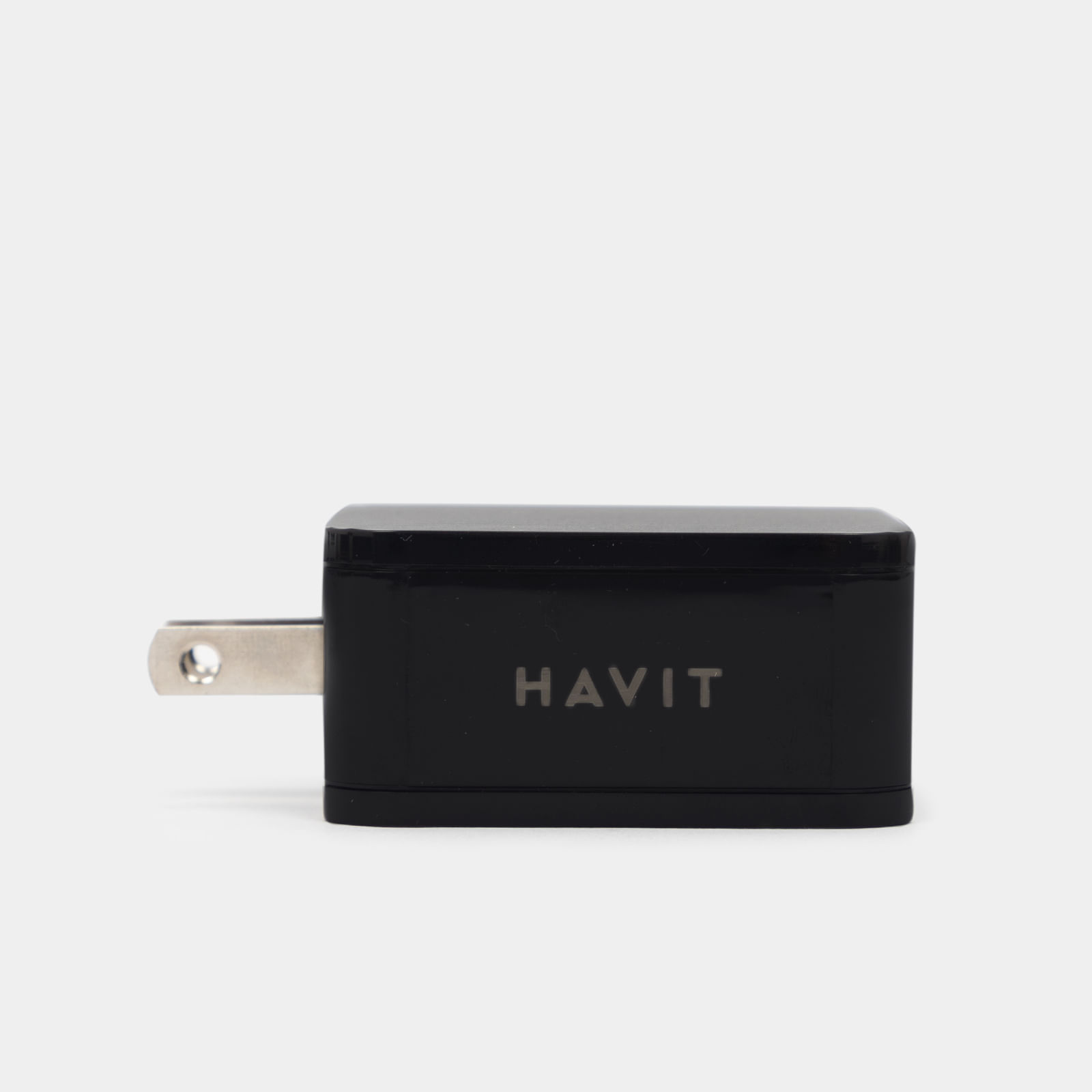 Cargador de pared negro Havit de 15.5 W con 3 puertos